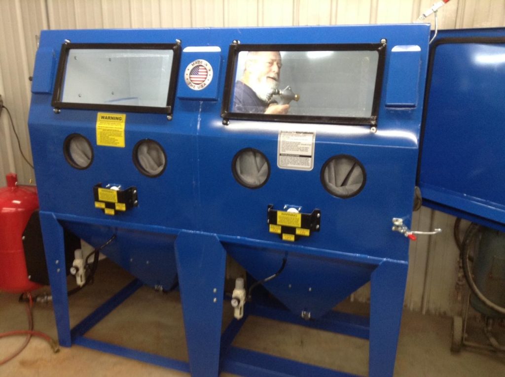 ABRASIVE MEDIA SAND BLASTER BB2372LED-BVR-PR-HV