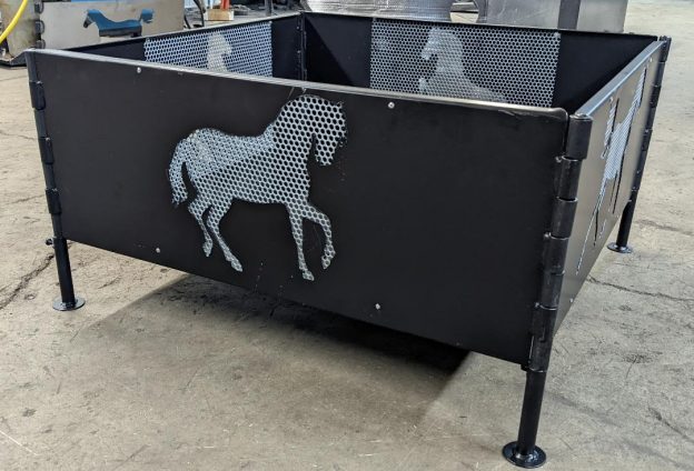 Custom Firepit HORESES | BADBOY Blasters Inc